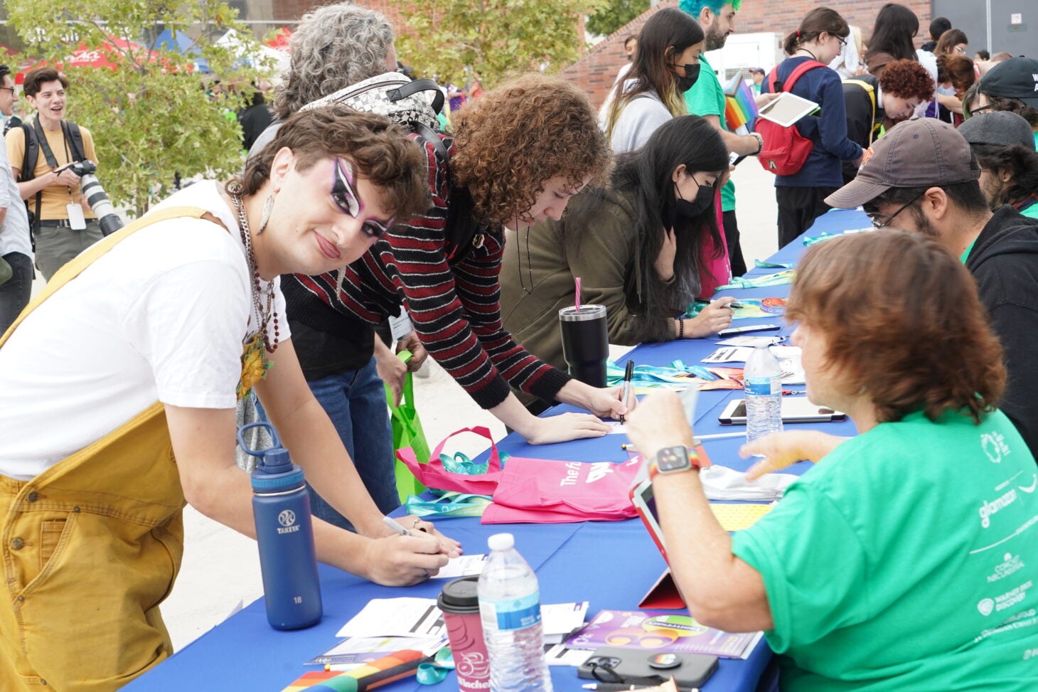 Youth & Schools - Los Angeles LGBT Center