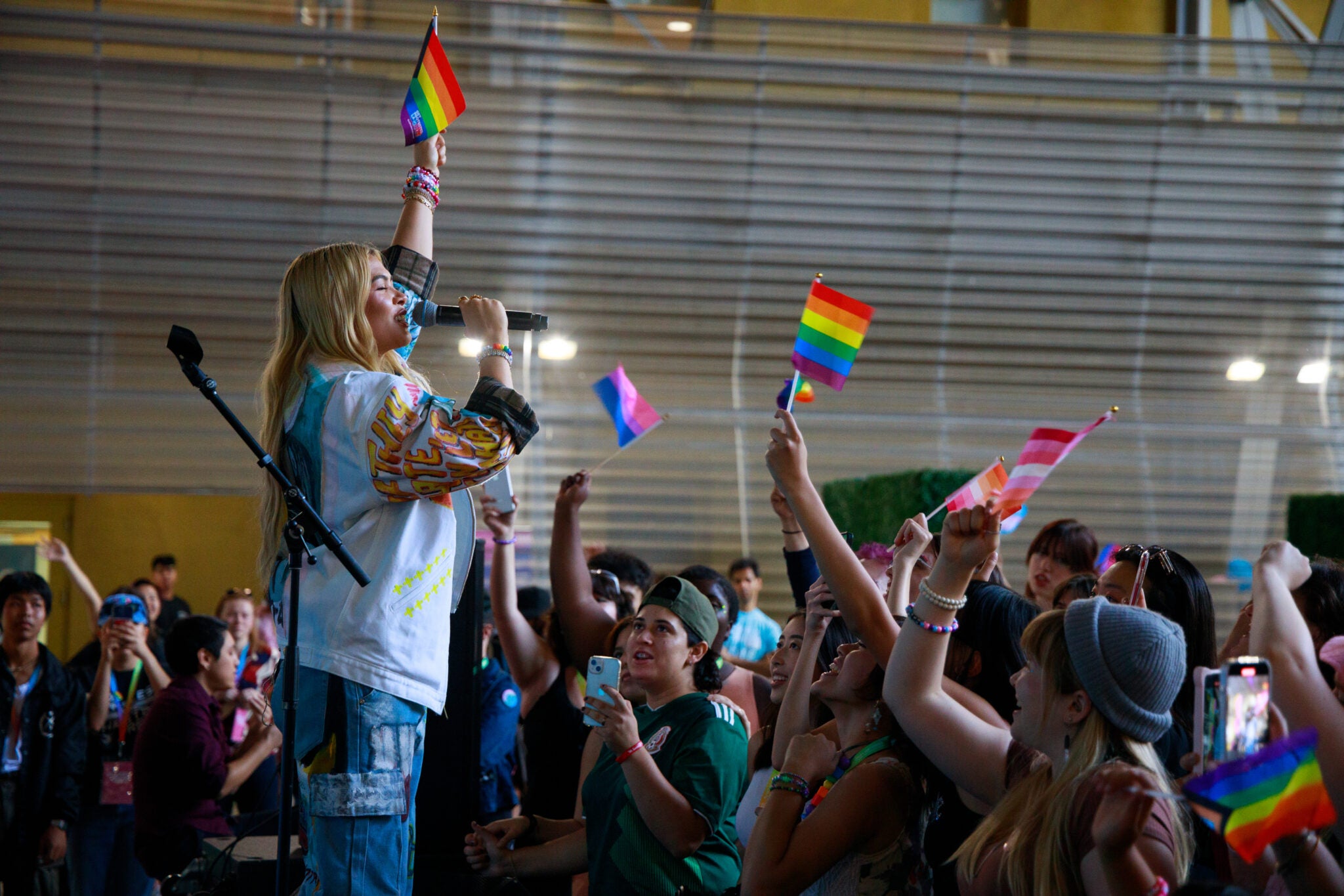Dylan Mulvaney, Hayley Kiyoko Inspire More Than 1,000 LGBTQ+ Youth and ...