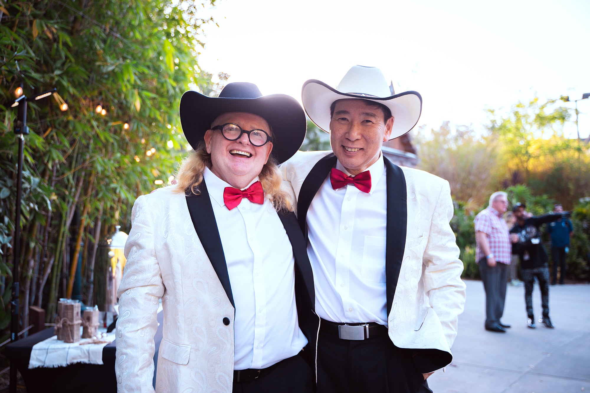 Senior Prom Parties Under the Night Stars at L.A. Zoo - Los Angeles ...