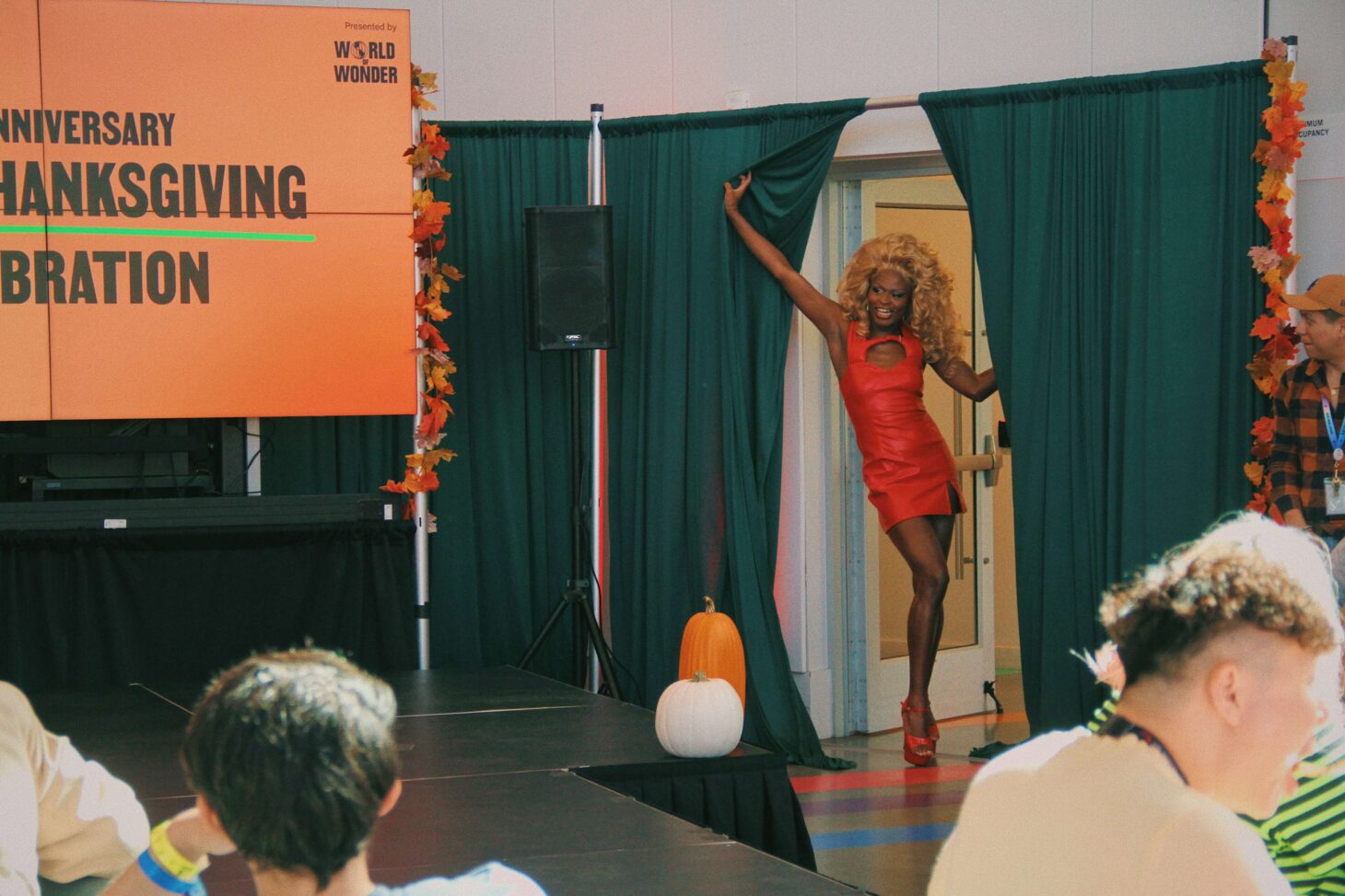 Center Youth Thanksgiving Transforms into a World of Wonder (Photos ...
