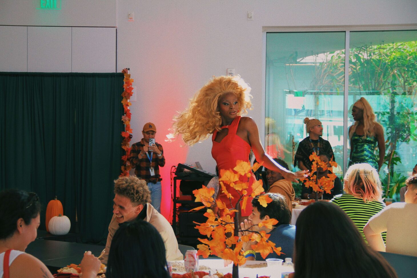 Center Youth Thanksgiving Transforms into a World of Wonder (Photos ...