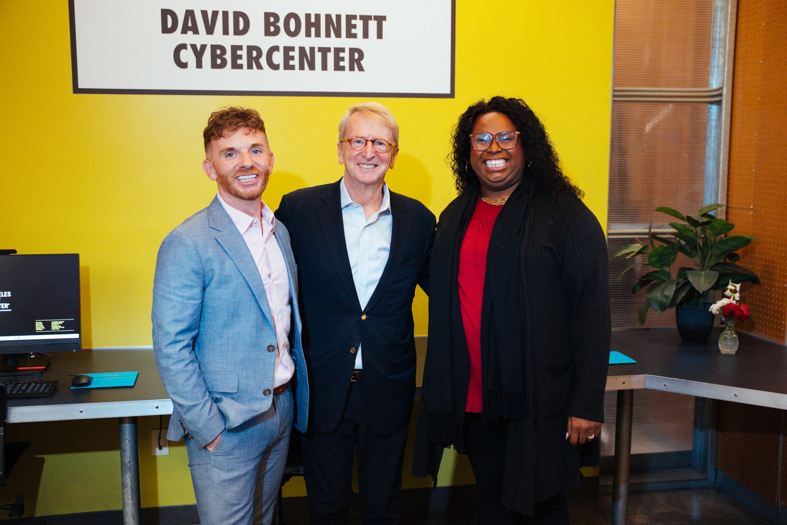 David Bohnett CyberCenter Reopens With Expanded Access - Los Angeles LGBT Center