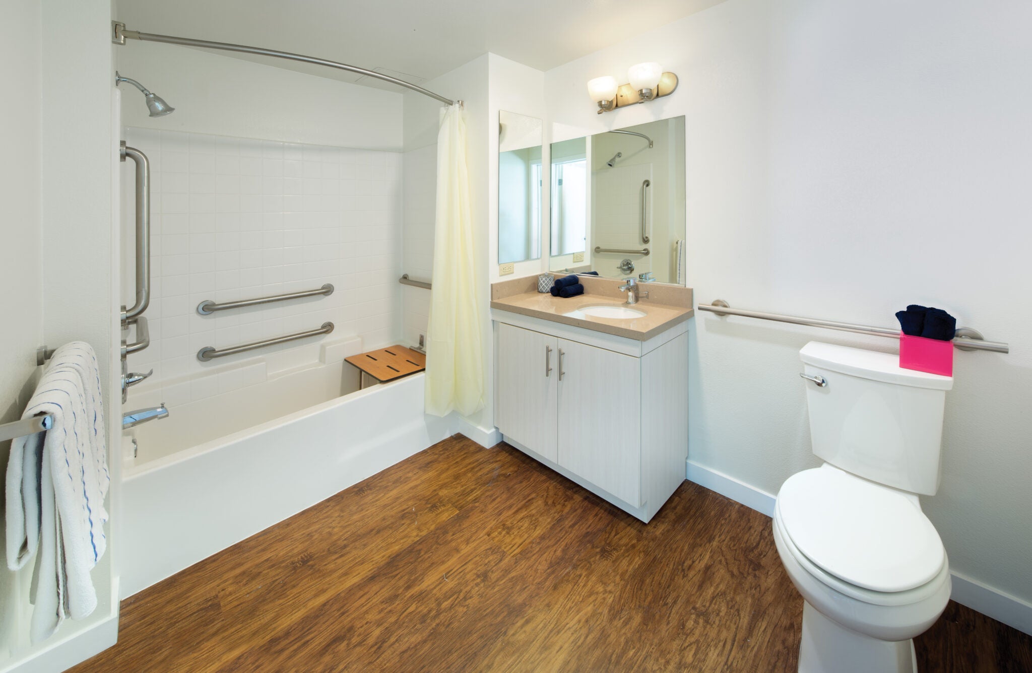 Housing - Los Angeles LGBT Center